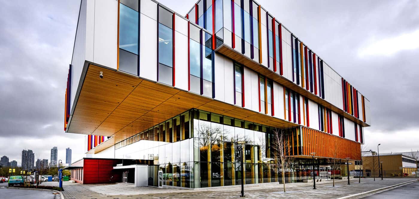 Tsawwassen First Nation Youth Centre - Dekor Glass